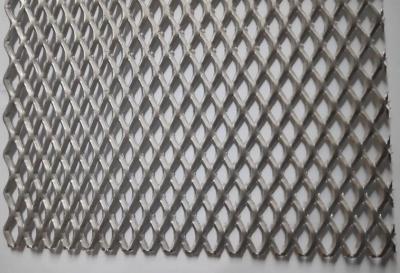 China Expanded Metal Mesh Durable and Ventilated for Flooring and Safety Applications for sale
