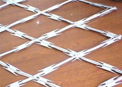 China Hot Dipped Galvanized Diamond Concertina Razor Barbed Wire - 500mm Coil Diameter, BTO-28, 100g Zinc Coating for sale