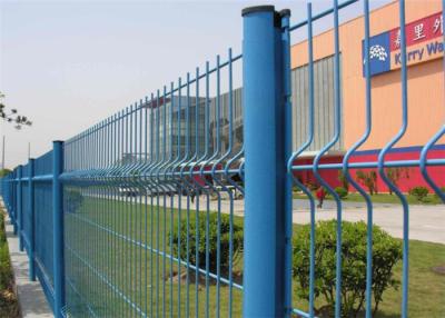 China Triangle Bending Fence Panel 103-240cm Height with 3.5-8.0mm Wire Diameter - Plastic Coated Garden Mesh Fencing for sale