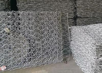 China Small Gauge Chicken Wire Mesh 1/2-4 Inch Hexagonal Galvanized 25-50M Rolls for Industrial Fencing for sale