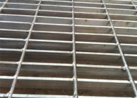 China Hot Dipped Mild Steel Walkway Grating 7350mm Maximum Length with 20×3mm to 100×6mm Bearing Bars for sale