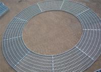 China Custom Steel Walkway Grating 7350mm Length with 20-100mm Bearing Bars and Hot Dip Galvanized Finish for sale
