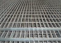 China Galvanized Steel Grating Panels 20×3mm to 45×5mm with 12.5-50mm Bearing Bar Pitch for Industrial Flooring for sale