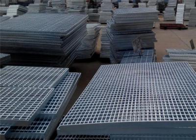 China Custom Steel Walkway Grating 7350mm Length with 20-100mm Bearing Bars and Hot Dip Galvanized Finish for sale