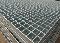 China Non-Sagging Steel Walkway Grating 20×3mm to 45×5mm with 30-100mm Cross Bar Pitch for Industrial Floors for sale