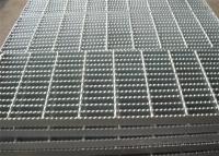 China Heavy Duty Stainless Steel Bar Grating 20x5mm to 75x8mm with 25-65mm Pitch for Industrial Flooring for sale