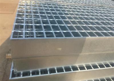 China Square Rectangular Steel Walkway Grating 3'x20' with 0.3-0.8mm Thickness Hot-Dip Galvanized Surface Treatment for sale