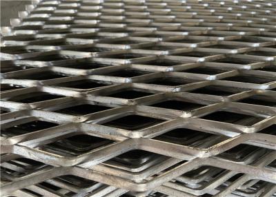 China Hot Galvanized Flattened Expanded Metal Wire Mesh 0.5-8mm Thickness for Screening and Security Fencing for sale