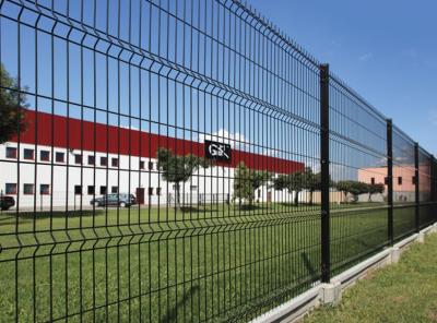 China Galvanized Steel Welded Curved 3d Wire Mesh Fence For Commercial Playgrounds for sale