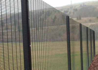 China Anti Cut / Anti Climb 358 Security Fencing Prison Private 76.2*12.7mm Hot Dip Galvanized for sale