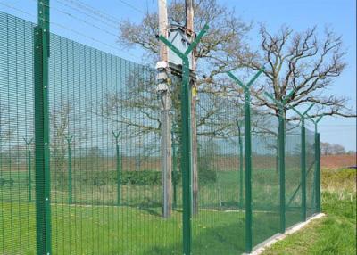 China 3d Curved 358 Mesh Fence Anti Climb Powder Coated Garden / Railway Station for sale