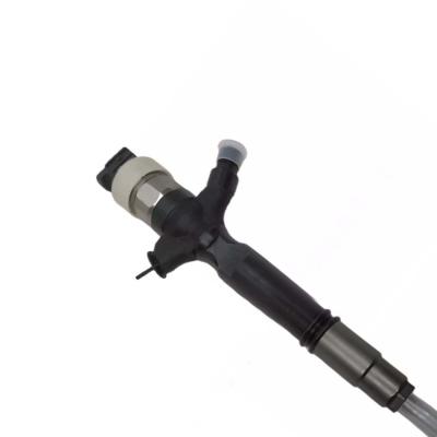 China Original And OEM 095000-5880/095000-5881 Fuel Injector for Komatsu Truck & Excavator Engine for sale