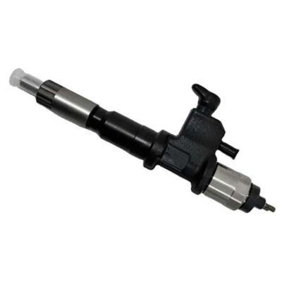 China Original And OEM Fuel Injector 095000-0302 1-15300367-2 for Isuzu GIGA 6WG1 Engine for sale
