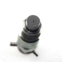 China Original And OEM 15271-53020 70000-65209 Fuel Injector Nozzle for Kubota D750 D850 D950 for sale