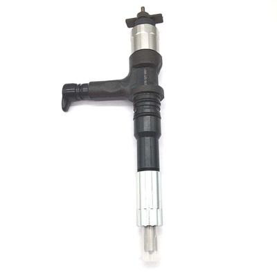 China OEM 6261-11-3100 095000-6120 Diesel Fuel Injector for Komatsu PC750 for sale