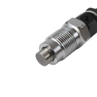 China Original And OEM 16082-53900 16082-53903 Fuel Injector for Kubota Engine D1403 for sale