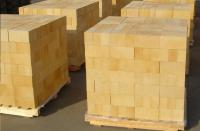 China Light Yellow High Alumina Bricks Suitable for All Kilns Customized Size for sale