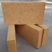 China High Alumina Insulation Fire Clay Brick with 38-48% Al2O3 Content and 0.1% MgO Content for sale