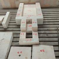 China Customized Size Reprocessed Waste AZS Brick for Glass Fiber Furnace 40 tons Inventory for sale