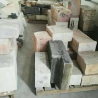 China Inventory 40 Tons AZS Brick Scrap with 0.8-1.2% MgO Content and Little CaO Content for sale