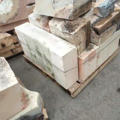 China Fused Cast Azs Bricks For Glass Industry Furnaces Customized Size SiC Content % 1.2-1.4% for sale