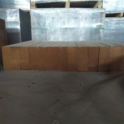 China Long Service Life Periclase Brick Used In Cement Kiln with Apparent Porosity of 13-16% for sale
