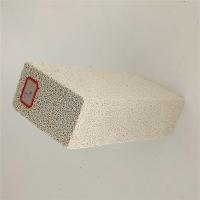 China Refractoriness Degree Between 1770° and 2000° for Lightweight Glass Blocks Mullite Brick for sale