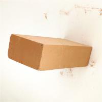 China Insulation Refractory Lightweight Fire Clay Insulating Brick for Tunnel Furnace and Shuttle Kiln for sale