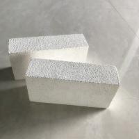 China Bulk Density of ≤0.5-1.3g/cm3 JM26 Mullite Insulating Brick for White Color Furnace Lining for sale