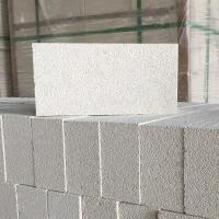 China BULK DENSITY 0.6-1.0g/cm3 Lightweight Fire Clay Porous Insulation Refractory Bricks for sale