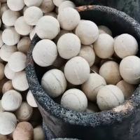 China High Refractoriness Al2O3 Ceramic Refractory Ball for Various Industrial Applications for sale