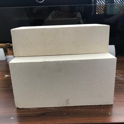 China Reheating Furnace Brick Lightweight and High Refractoriness for Optimal Heat Retention for sale