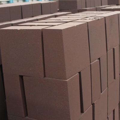 China Excellent Magnesite Chrome Refractory Bricks for Cement Kilns and Glass Furnaces for sale