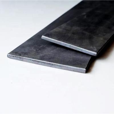 China High Purity Black Silicon Carbide Grit for Customizable Kiln Furniture Production Lin for sale