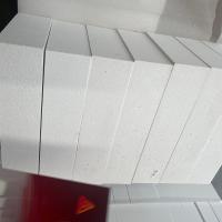 China Industrial Furnace Insulating Alumina Bubble Brick with 90% Thermal Insulation Effect for sale