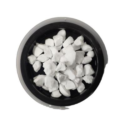 China ISO9001 Certified Al2O3 99.3%Min Sintered White Tabular Alumina for Refractory Materials for sale