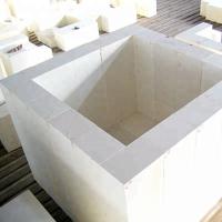 China 20% Apparent Porosity High Purity White Corundum Brick for Glass Kiln Construction for sale