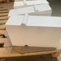 China Low CrO Content Corundum Mullite Bricks with Good Volume Stability and High SiC Content for sale