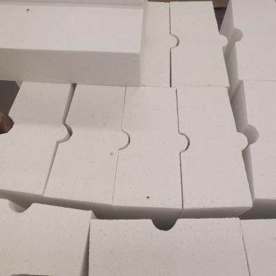 China SiC Content Lining Wall Density Sintered Hot Blast Stove Temperature High Purity Corundum Brick for sale