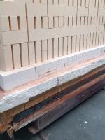 China Refractory Zirconia Corundum Zirconia Mullite Antistripping Brick for Glass Melting Kiln for sale