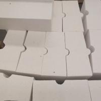 China 90-99.9% Al2O3 Content Corundum Brick for Petroleum Cracking Furnace in Henan Province for sale