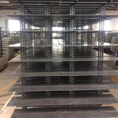 China Black Silicon Carbide Board Kiln Shelves Essential for Advanced Refractory Applications for sale