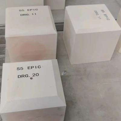 China Glass Kiln Refractoriness 2000° Bubbling Brick with Fused Zirconia Corundum Material for sale