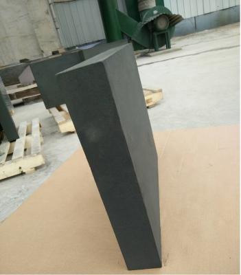 China Cr2O3 50-93 and Corrosion Resistant Chrome Tiles for Glass Furnace Wall Block Pitching for sale