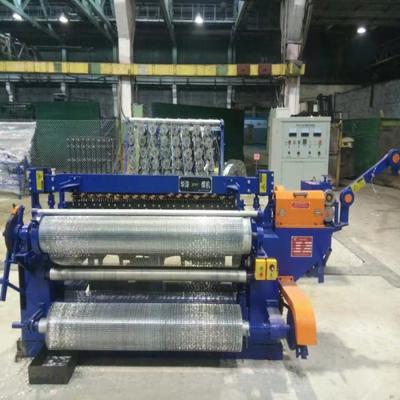 China Touch Screen Diameter 0.45-0.85mm Wire Mesh Welder for sale