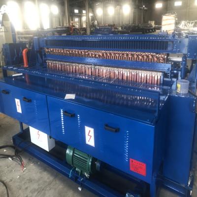 China 100m Length Roll Mesh Welding Machine , 415V Galvanized Wire Chicken Mesh Making Machine for sale