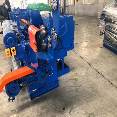 China 2m Width Aquaculture Stainless Steel Spot Welding Machine 75mm Pitch for sale