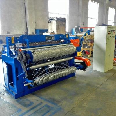 China 5kw Single Row Electrodes Wire Mesh Welding Machine Integrated Circuit Q195 for sale