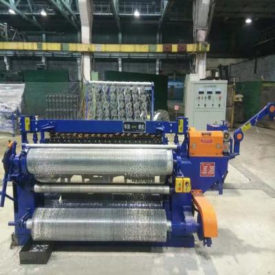 China GI Wire Iron Net Roll Mesh Welding Machine Breed Aquatic Mesh 130 Times/Min for sale