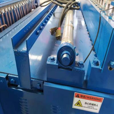 China Sturdy Delta GI Wire Net Making Machine 100mm Aperture Low Carbon Steel for sale